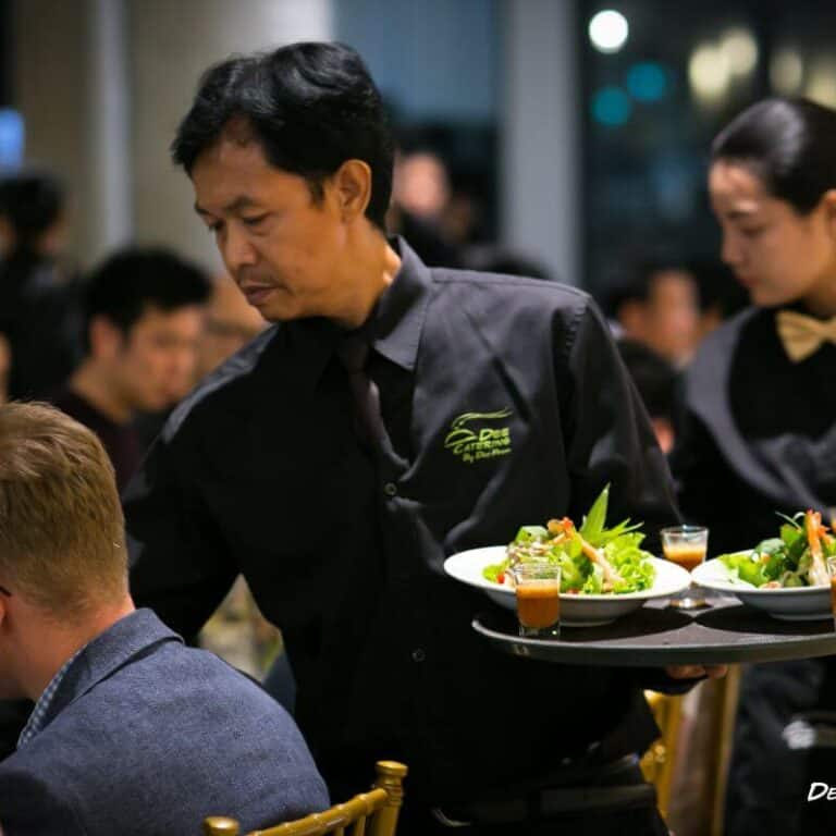 จัดอาหาร ชุด Set Menu ไทย รับจัดงานจัดเลี้ยงแบบSuper VIP | Dee Catering