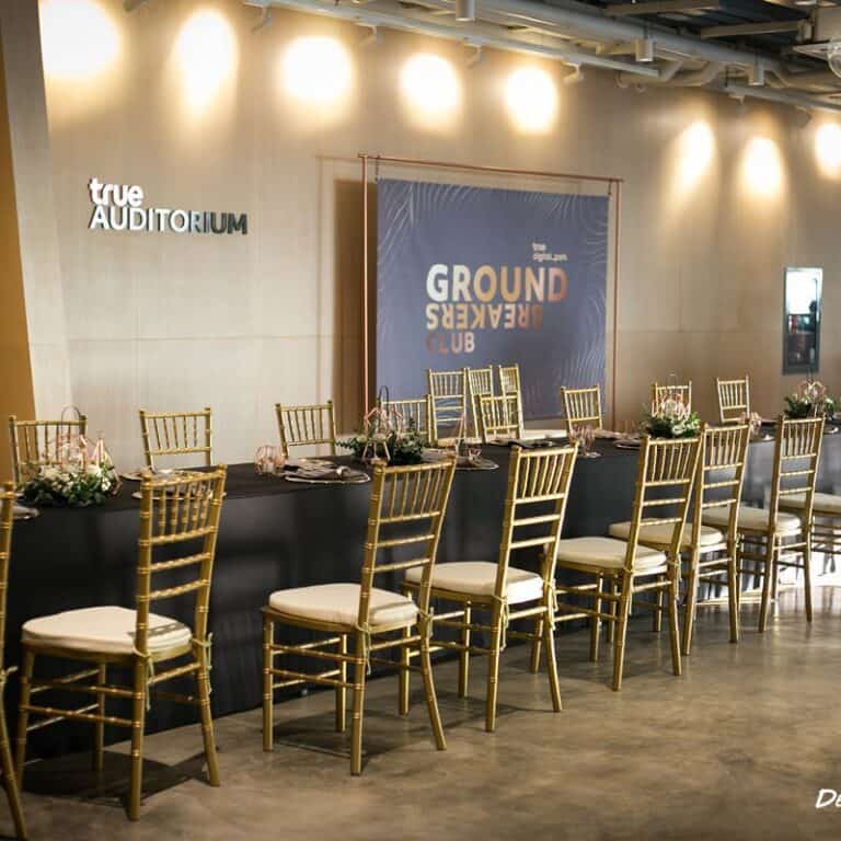 จัดอาหาร ชุด Set Menu ไทย รับจัดงานจัดเลี้ยงแบบSuper VIP | Dee Catering