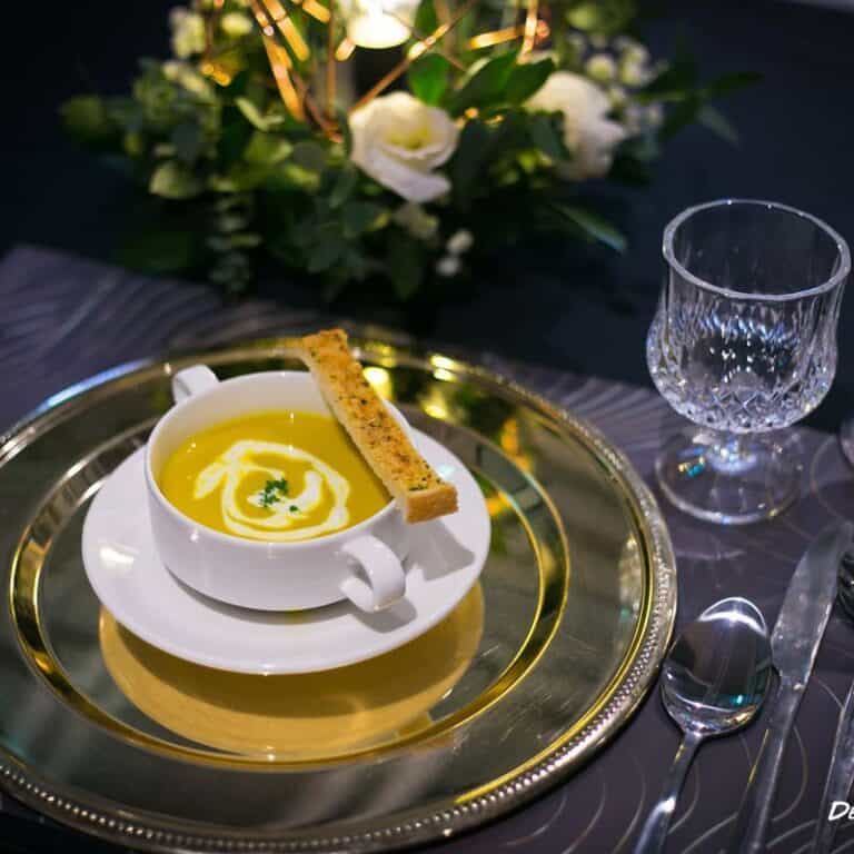 จัดอาหาร ชุด Set Menu ไทย รับจัดงานจัดเลี้ยงแบบSuper VIP | Dee Catering